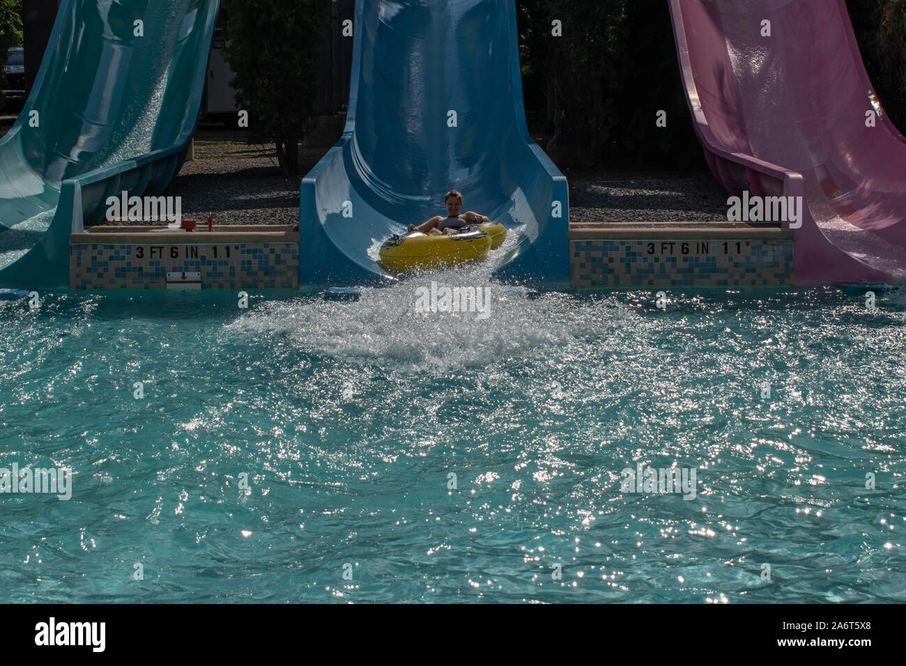 Pools cabanas hi-res stock photography and images - Alamy