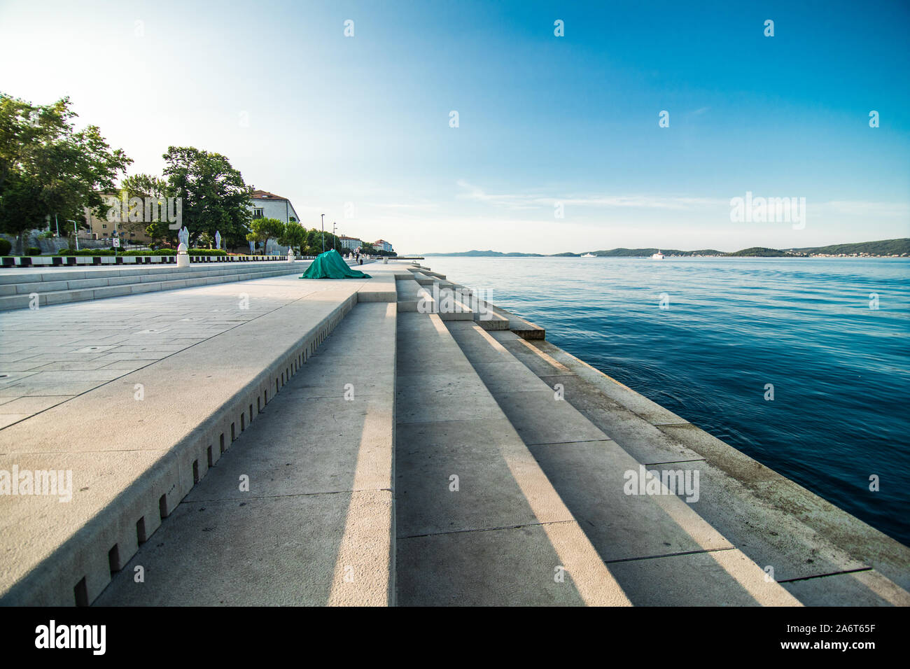 Zadar sea organs - musical instrument powered by the underwater sea ...