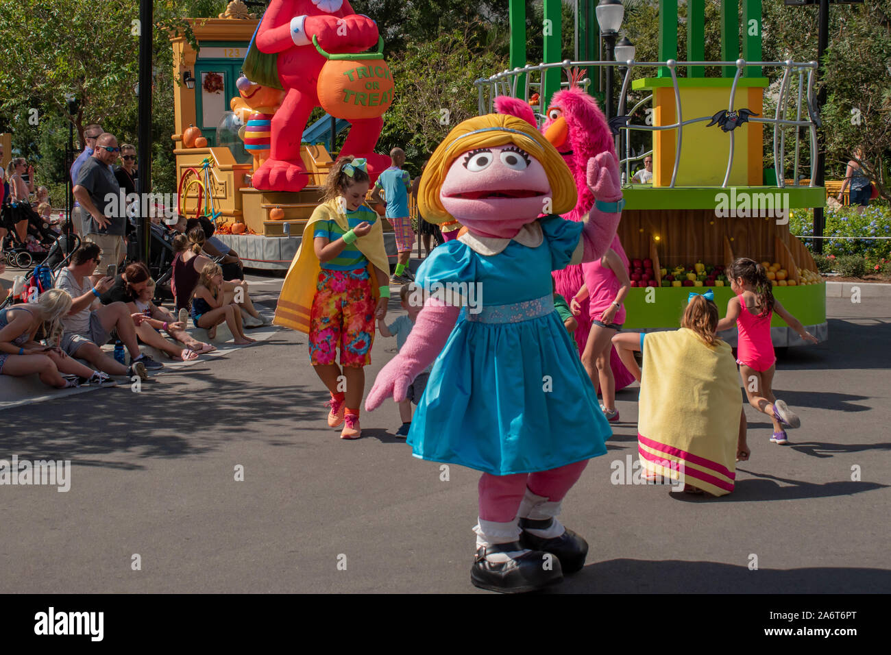Orlando, Florida. October 24, 2019. Prairie Dawn dancing girls and kids ...