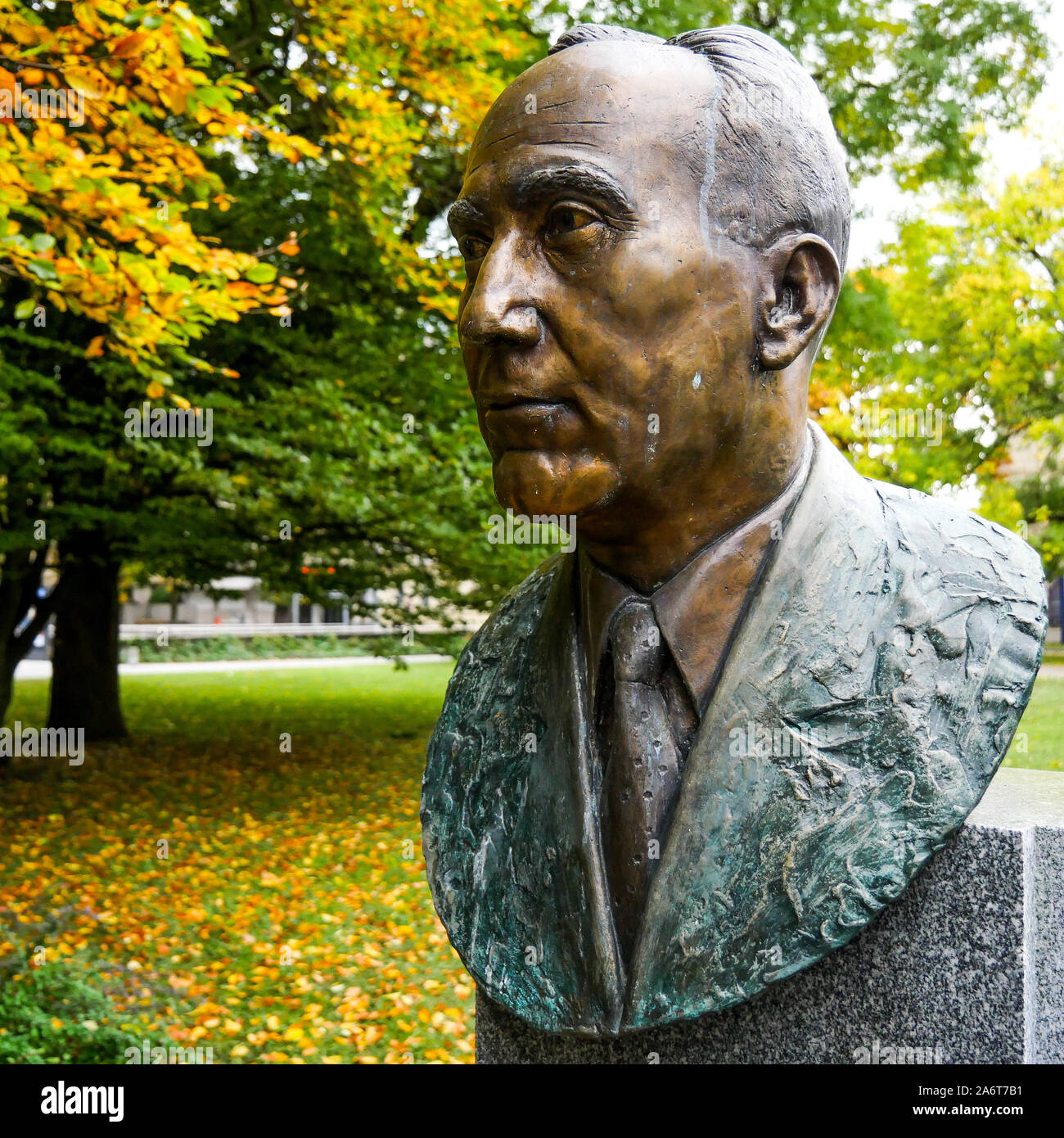 Communist politicia hi-res stock photography and images - Alamy