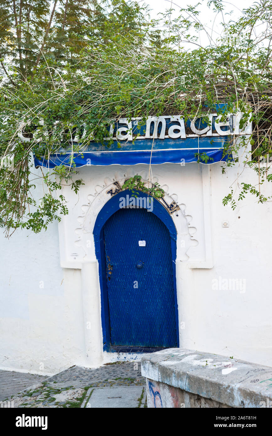 Tanger tetouan traditional door hi-res stock photography and images - Alamy