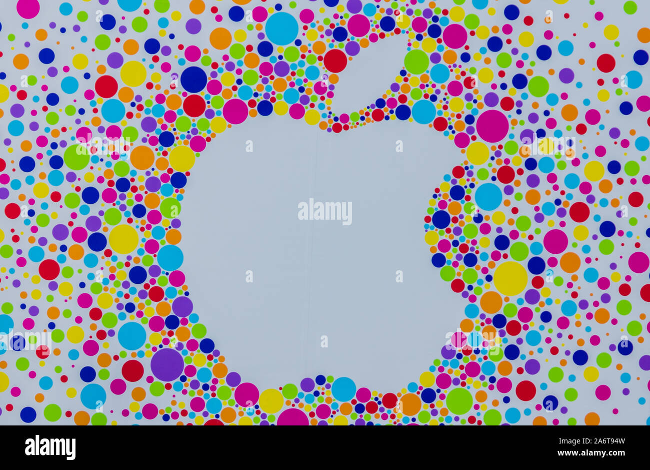 A picture of the Apple logo covering the construction of a new store ...