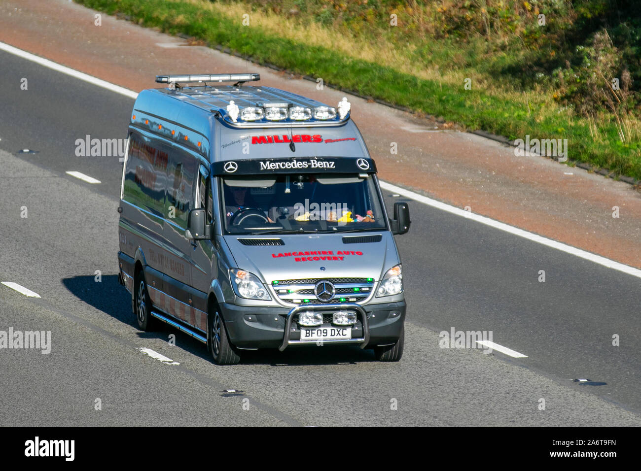 Mercedes sprinter 311 cdi lwb hi-res stock photography and images - Alamy