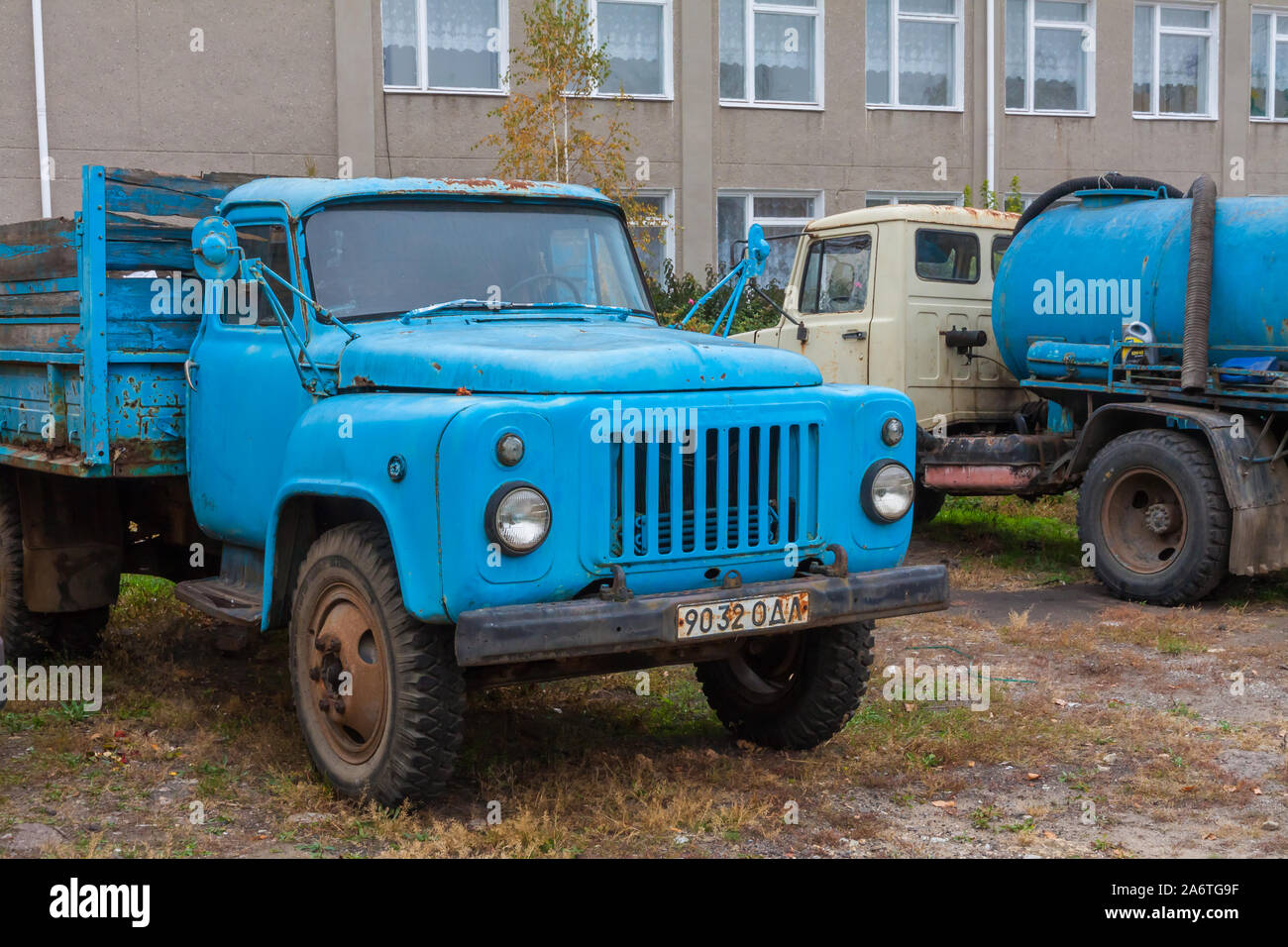 Old gaz russian truck hi-res stock photography and images - Alamy