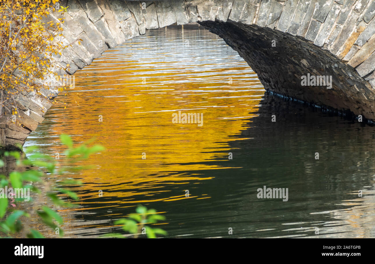 Pillar abutment pylon hi-res stock photography and images - Alamy