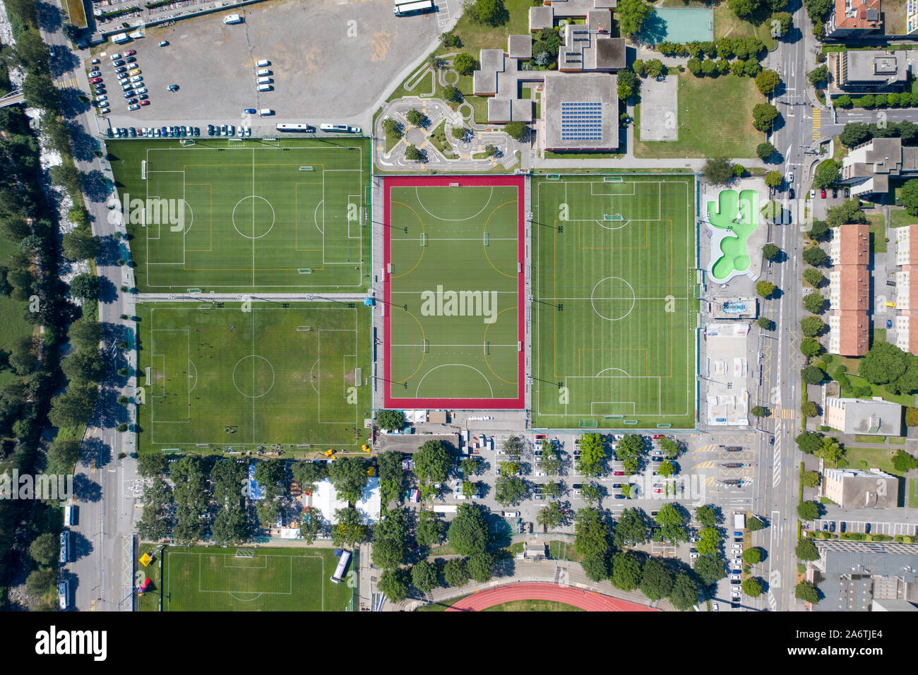 Football field overhead hi-res stock photography and images - Alamy