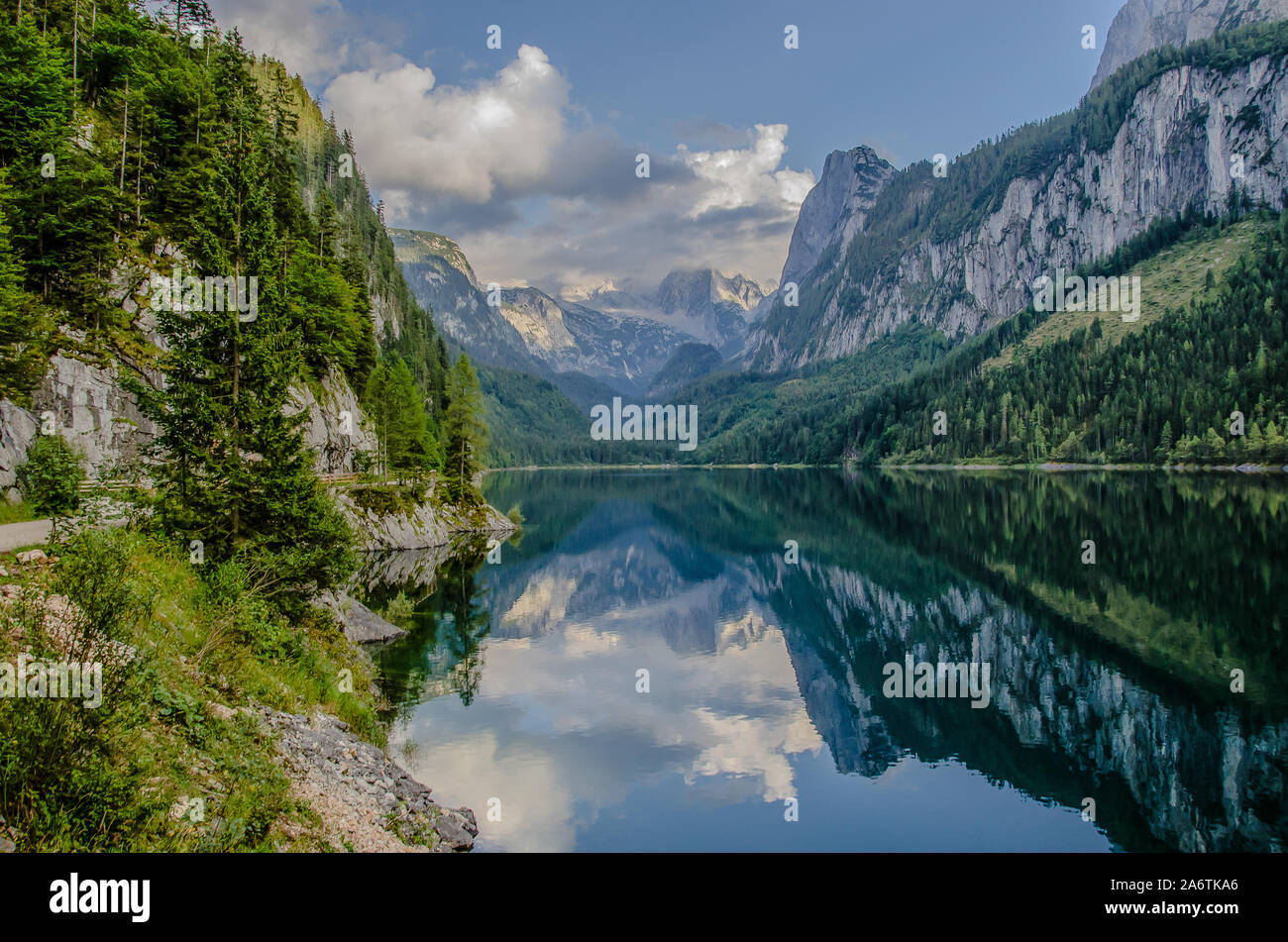 Hiking around the vorderer lake gosau hi-res stock photography and ...