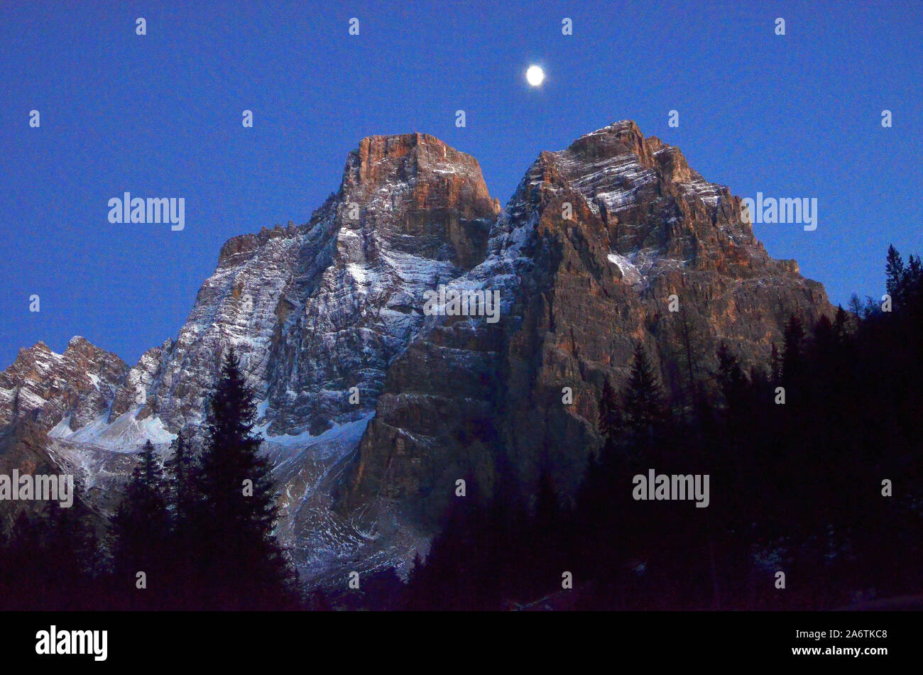 The Sella group is a plateau-shaped massif in the Dolomites mountains ...