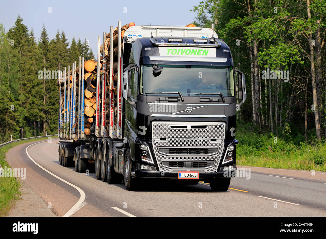 Volvo fh16 hi-res stock photography and images - Alamy