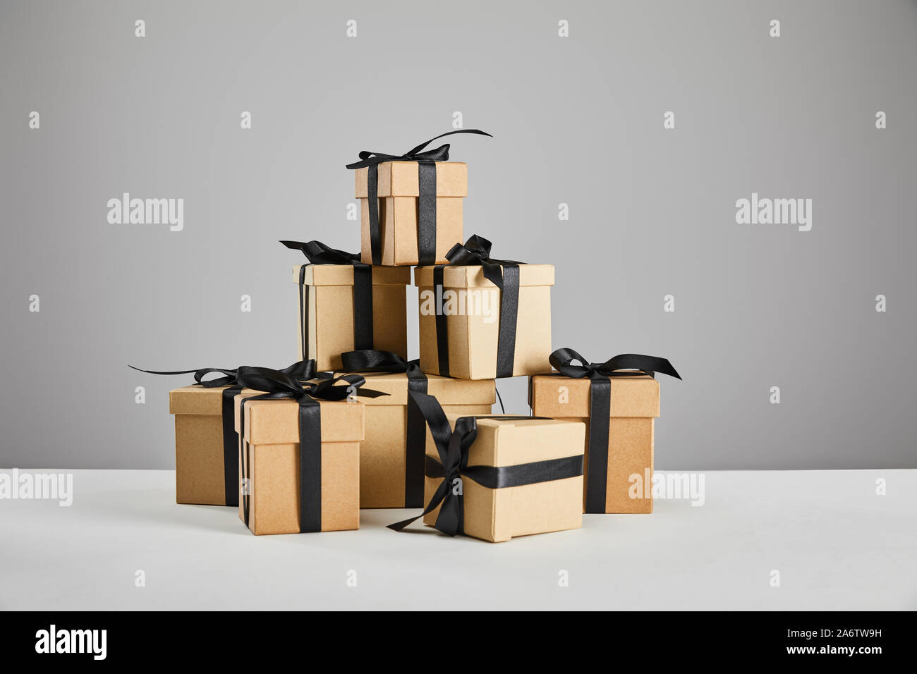Cardboard gift boxes hi-res stock photography and images - Alamy