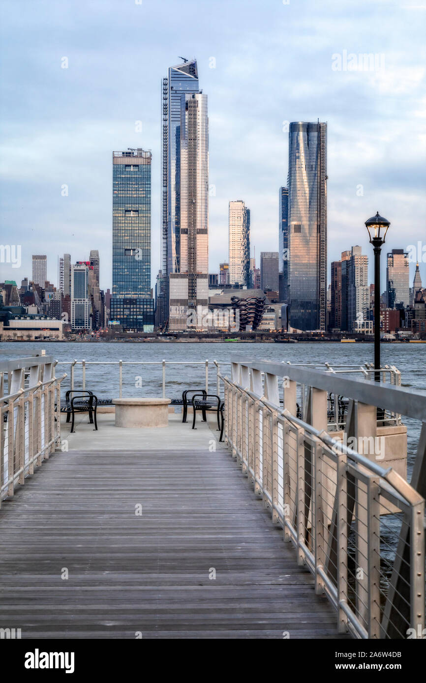 Hudson Yards New York City Skyline Stock Photo - Alamy