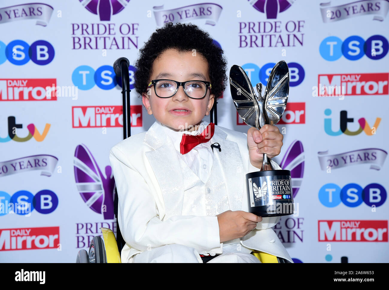 Showbiz courage hi-res stock photography and images - Alamy