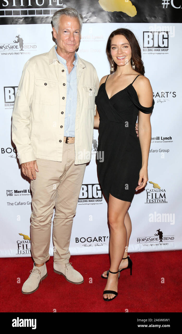 Michael nicklin hannah barefoot hi-res stock photography and images - Alamy