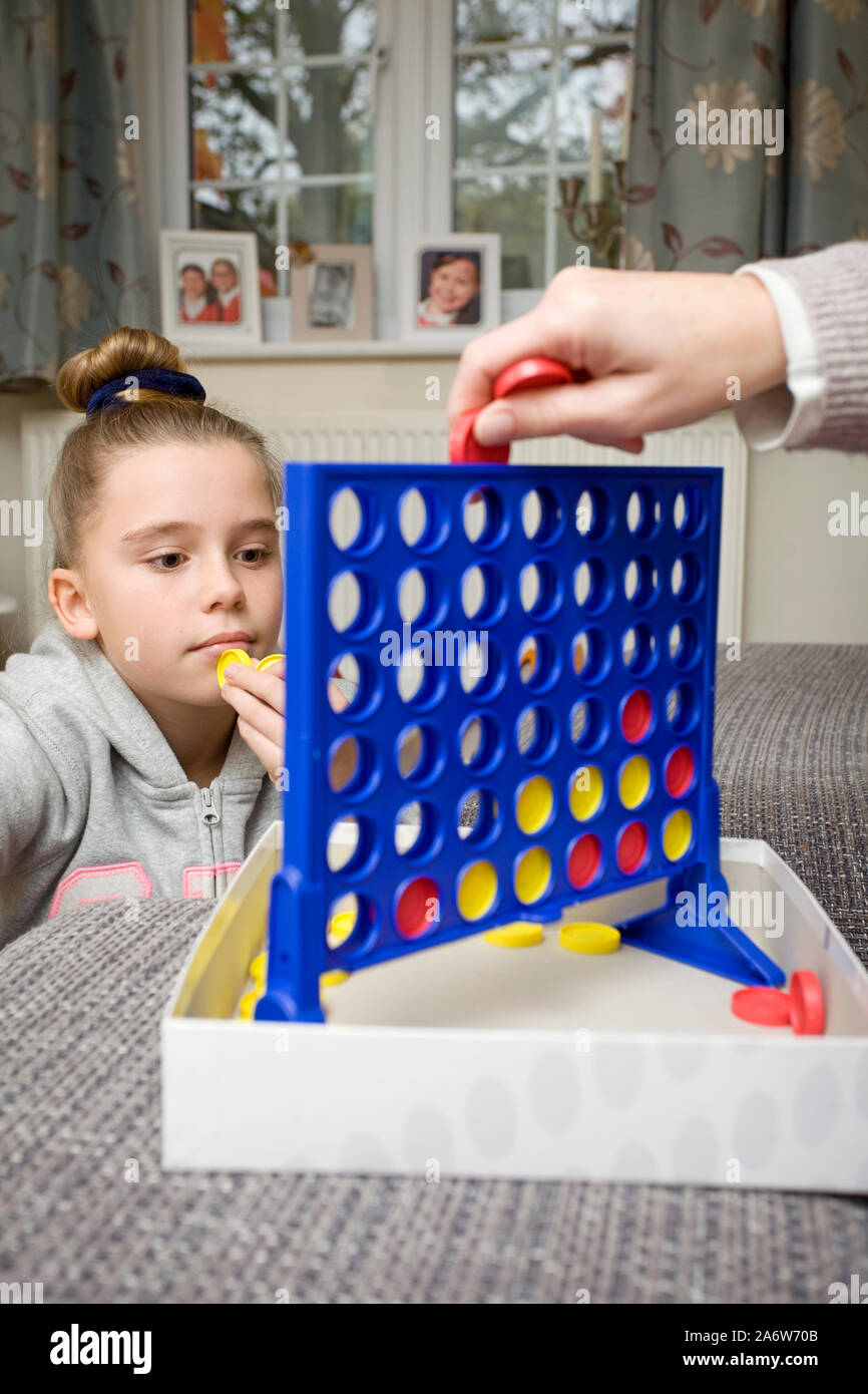 Connect four hi-res stock photography and images - Alamy