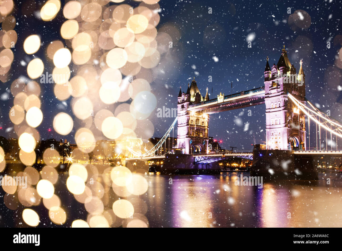 snowing in london, UK - winter in the city Stock Photo - Alamy