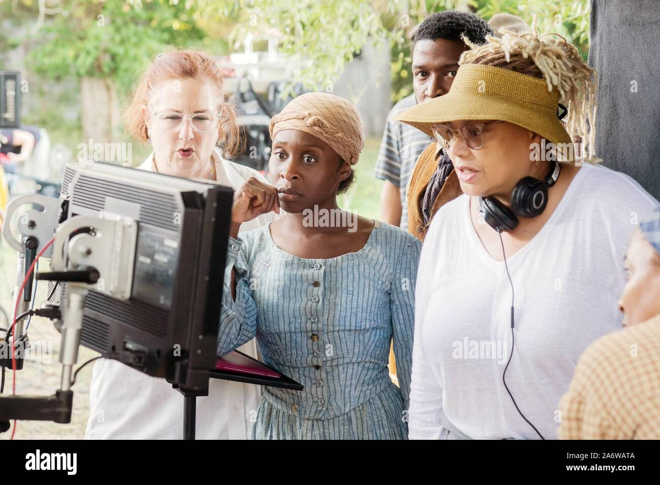 HARRIET, from left: script supervisor Margery Kimbrough, Cynthia Erivo ...