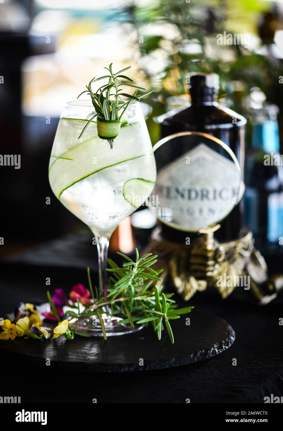 fresh gin tonic beverage with fruits & spices Stock Photo - Alamy