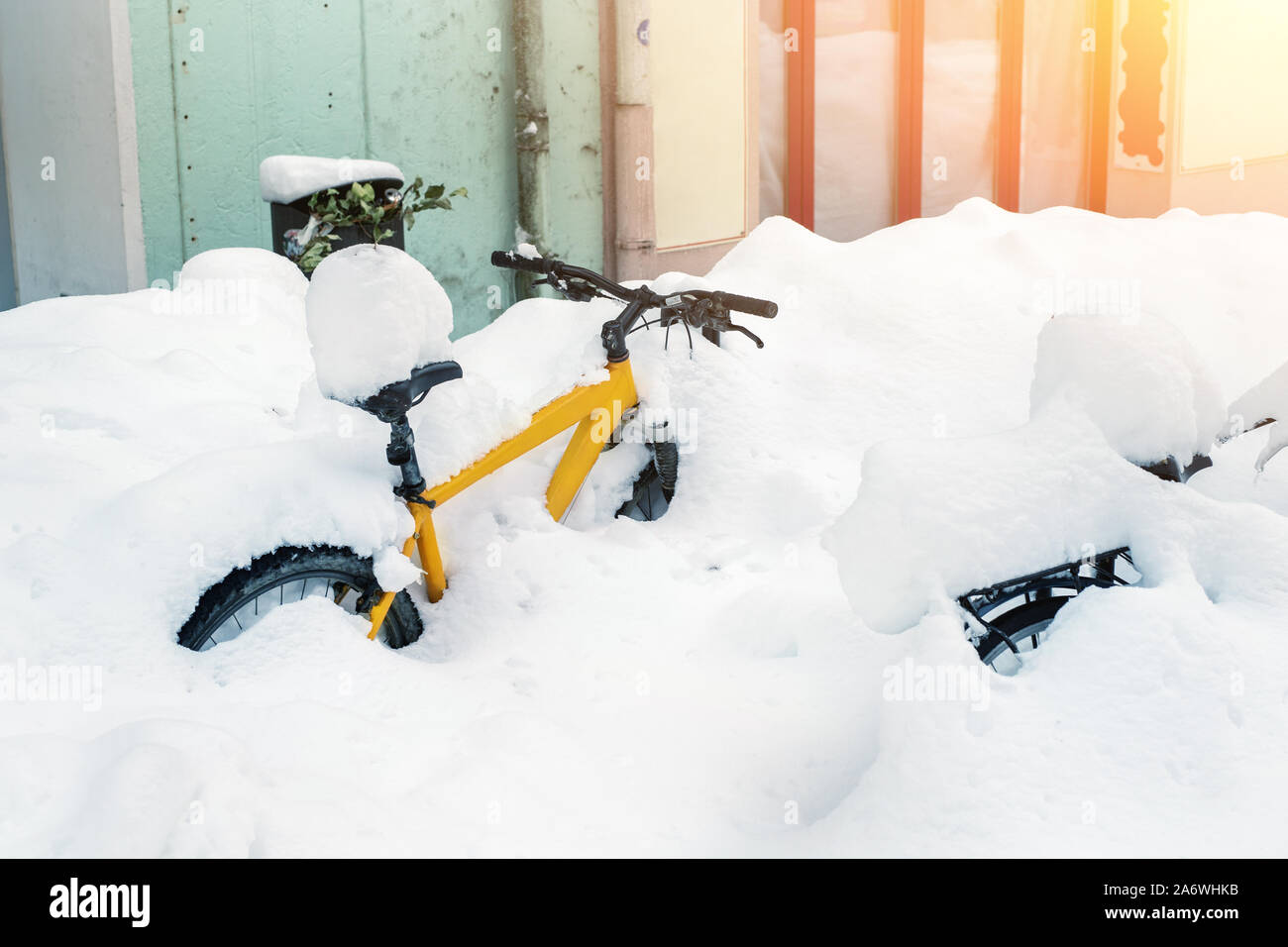 Cycling in winter snowstorm hi-res stock photography and images - Alamy