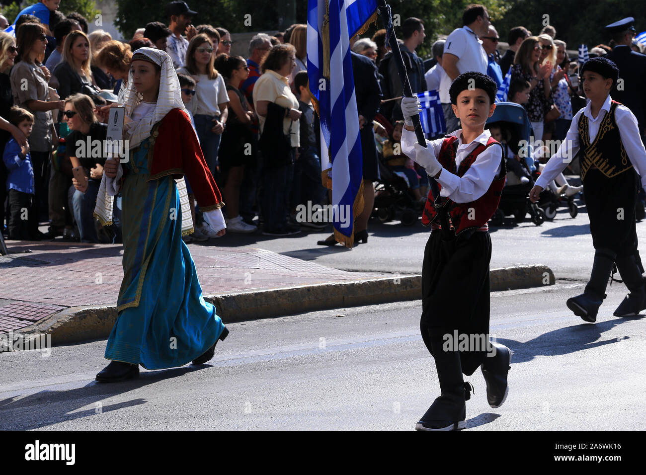 Athens, Greece. 28th Oct, 2019. Students attend a national "Ohi Day ...