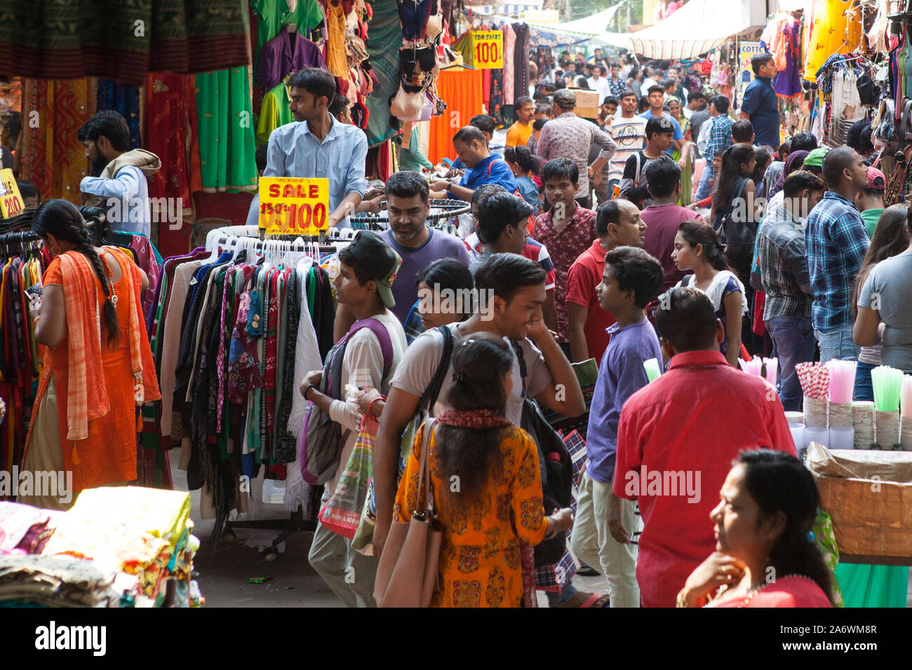 Sarojini nagar market delhi hi-res stock photography and images - Alamy