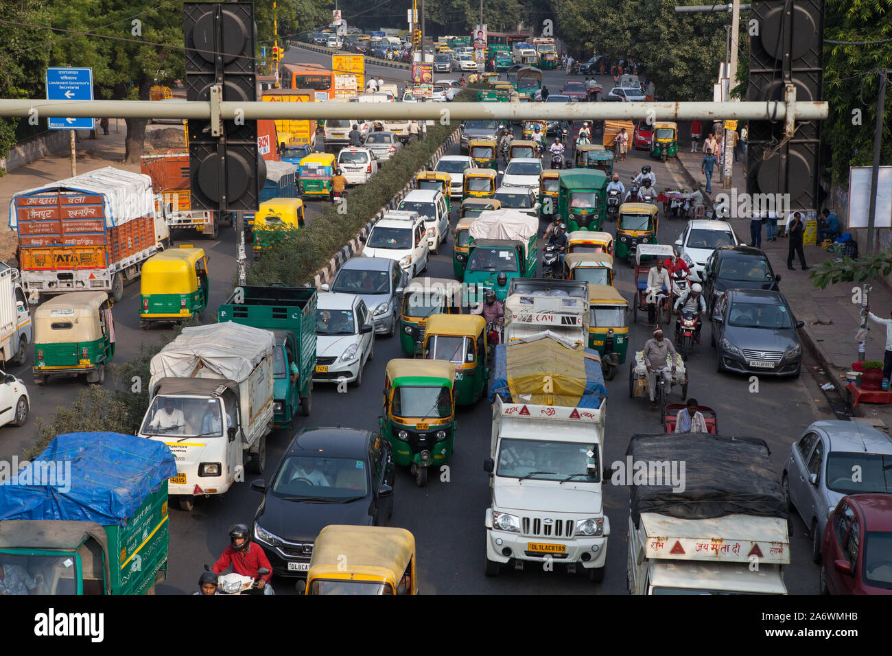 Air pollution india sub continent hi-res stock photography and images ...