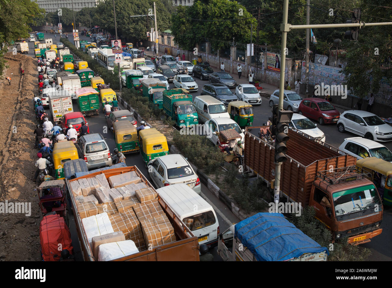 Traffic congestion in the Tis Hazari district of Delhi, India Stock ...
