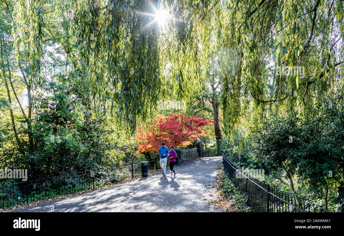 Waterlow park hi-res stock photography and images - Alamy