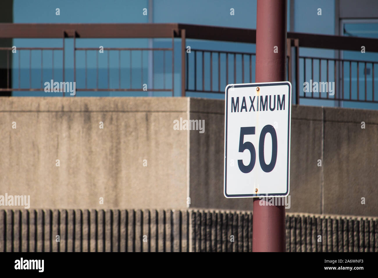 Maximum 50 speed limit sign hi-res stock photography and images - Alamy