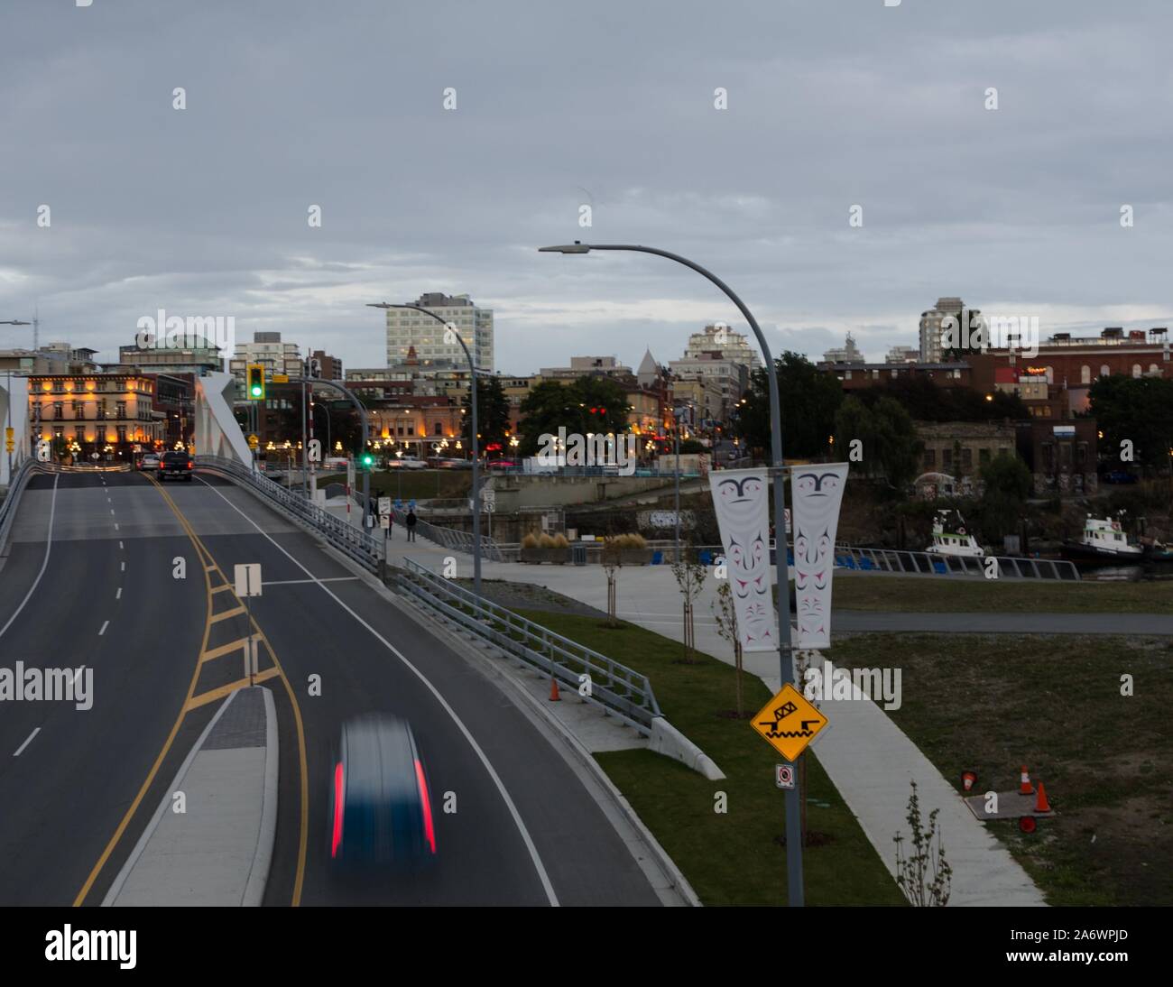 Traffic flows over the new Johnson Street Bridge in Victoria, BC ...
