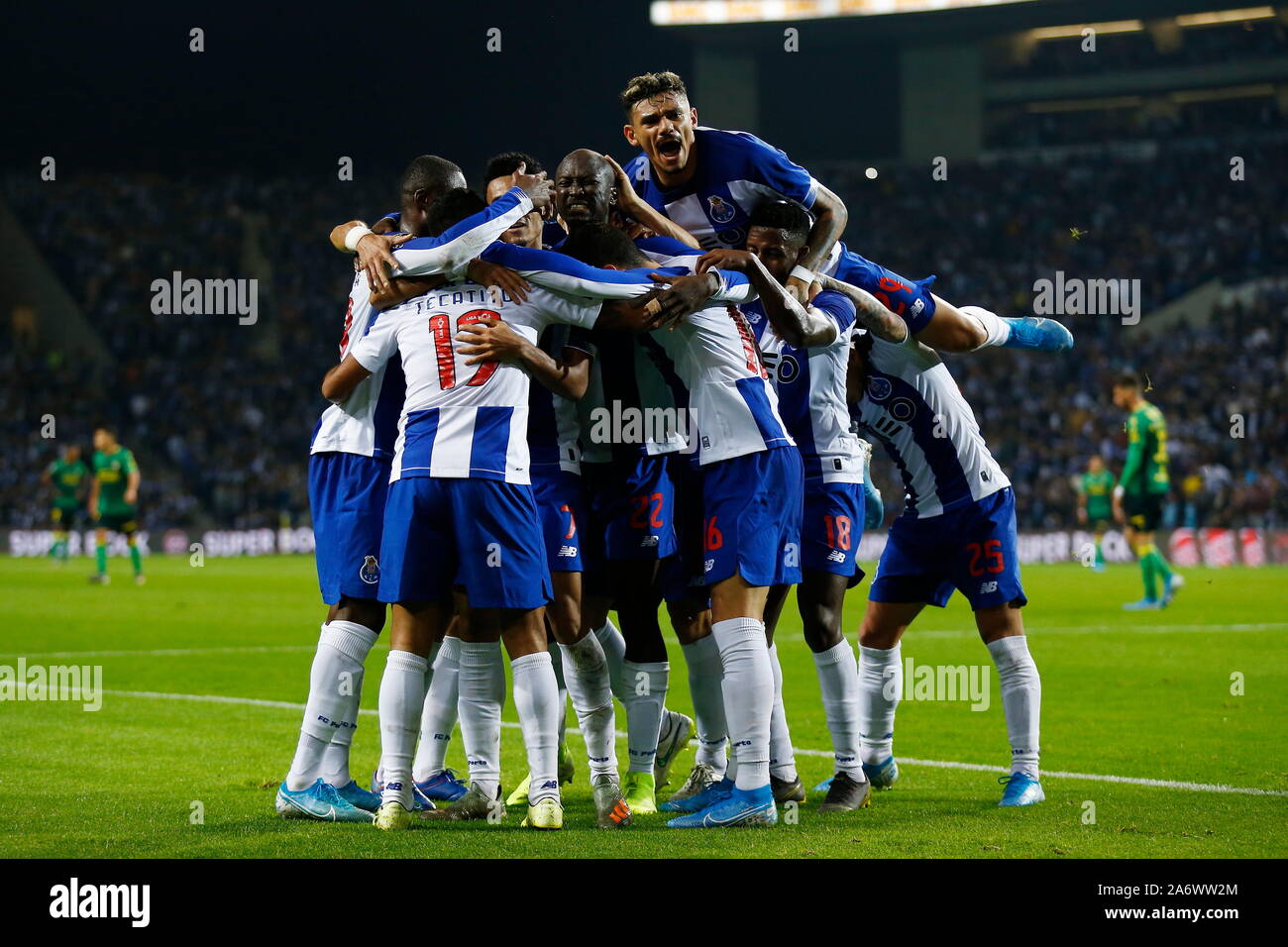 Porto, Portugal. 27th Oct, 2019. Porto team group (Porto) Football ...