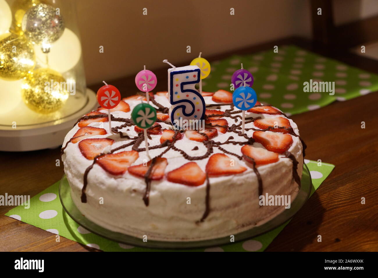 Birthday Cake - 5 year Stock Photo - Alamy