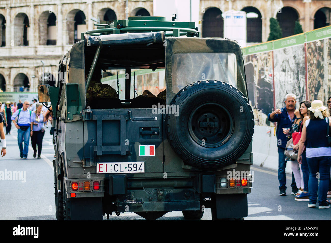 Italian army soldiers military car hi-res stock photography and images ...