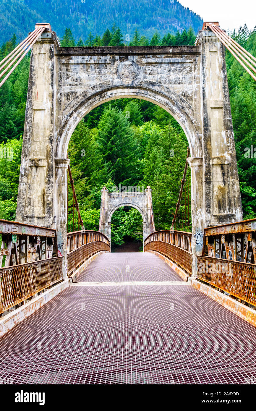 The historic Second Alexandra Bridge between Spuzzum and Hell's Gate ...