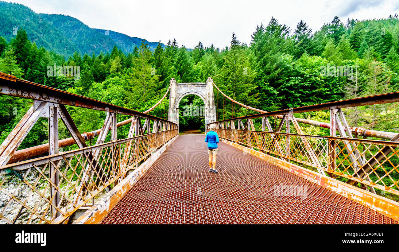 The historic Second Alexandra Bridge between Spuzzum and Hell's Gate ...
