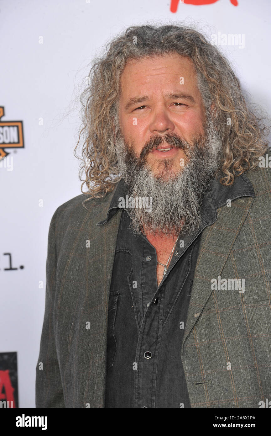 Mark boone jr sons of anarchy hi-res stock photography and images - Alamy