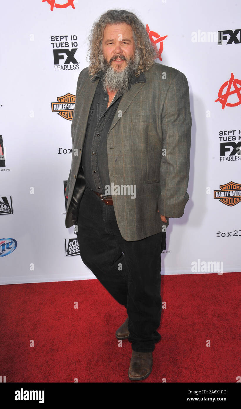 Mark boone jr sons of anarchy hi-res stock photography and images - Alamy
