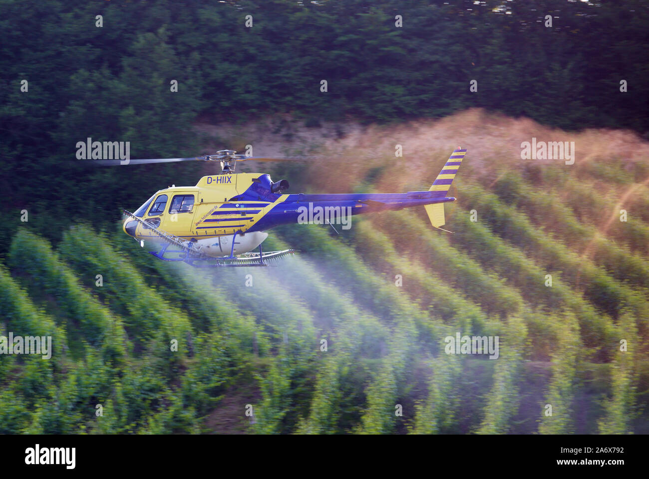 Helicopter aircraft spraying hi-res stock photography and images - Alamy