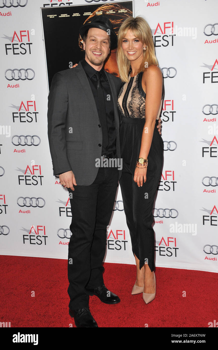 LOS ANGELES, CA - NOVEMBER 9, 2013: Delta Goodrem & Gavin DeGraw at the ...