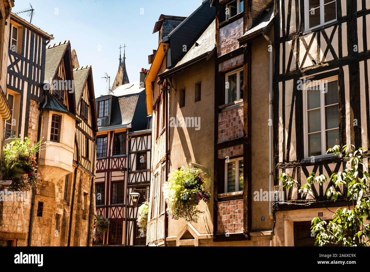 Medieval houses rouen hi-res stock photography and images - Alamy