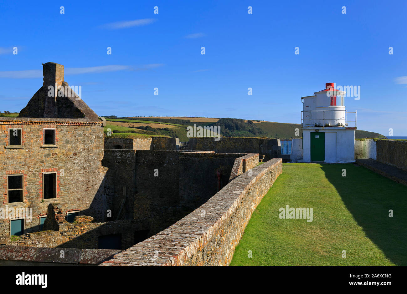 Lighthouse at charles fort hi-res stock photography and images - Alamy
