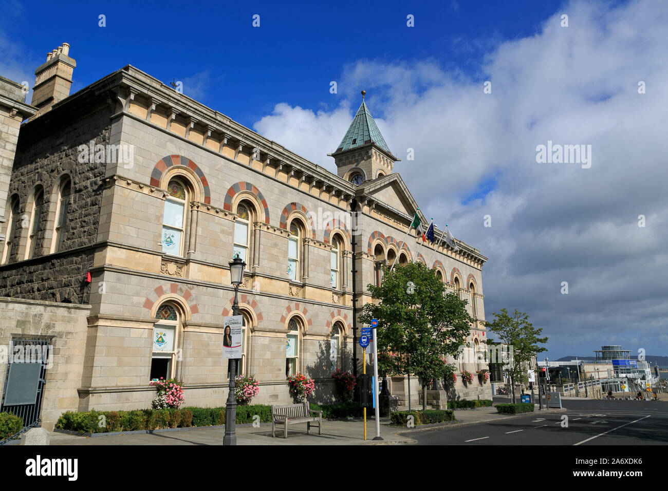 Dun laoghaire town hall county hi-res stock photography and images - Alamy