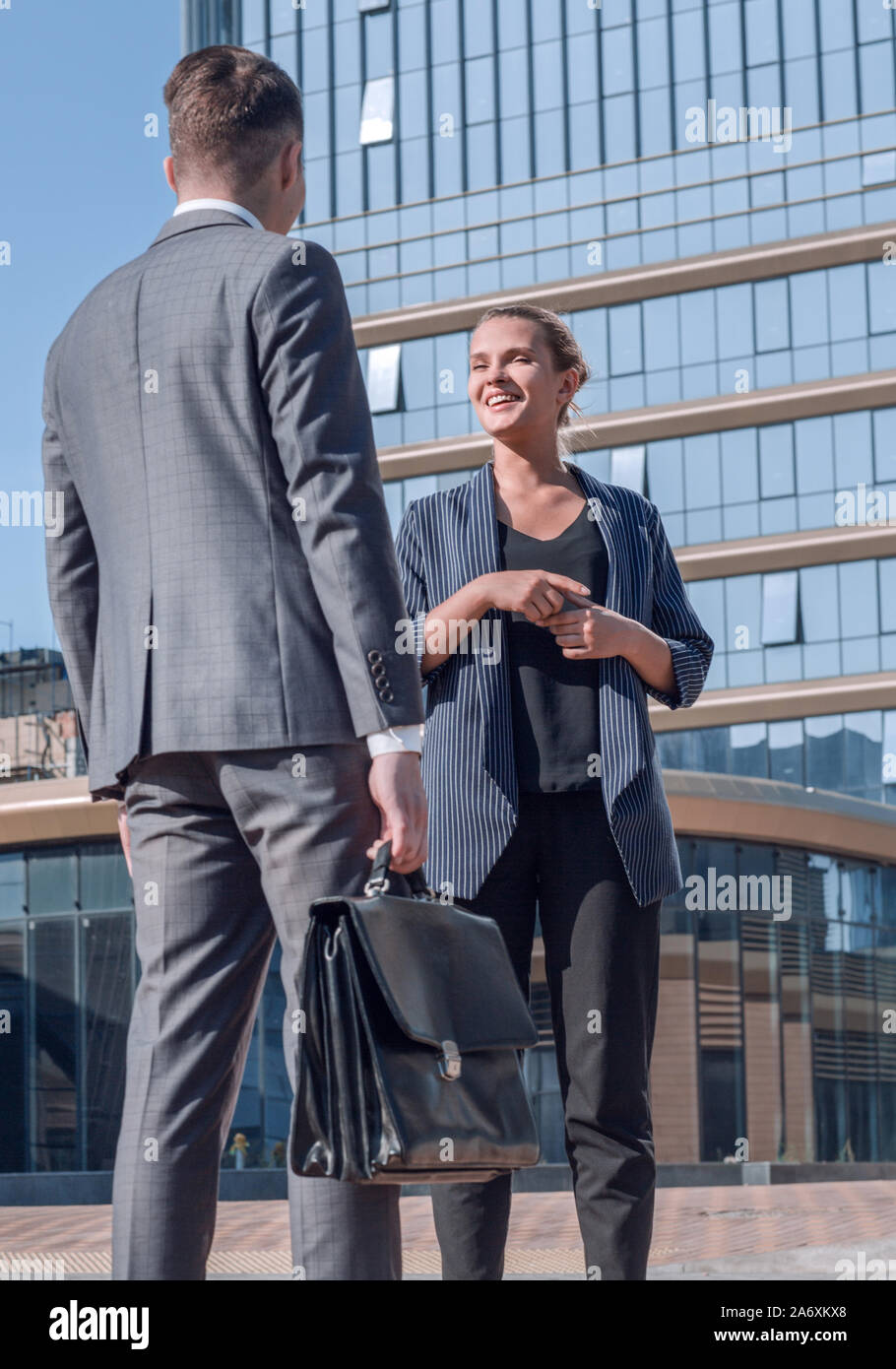 Supervisor talking employees hi-res stock photography and images - Alamy