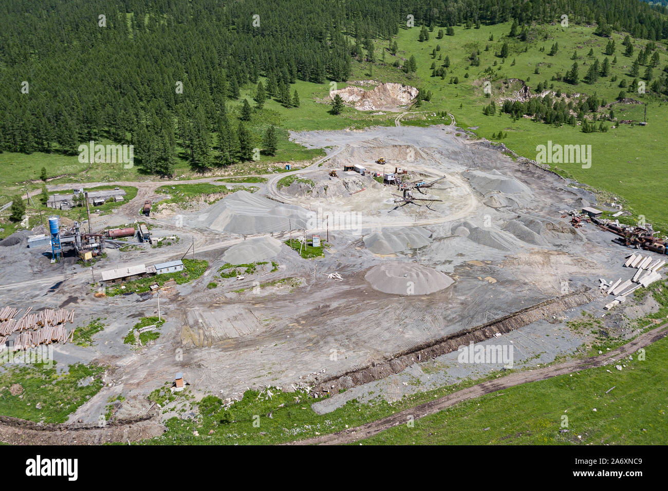 Cleaning rubble hi-res stock photography and images - Alamy