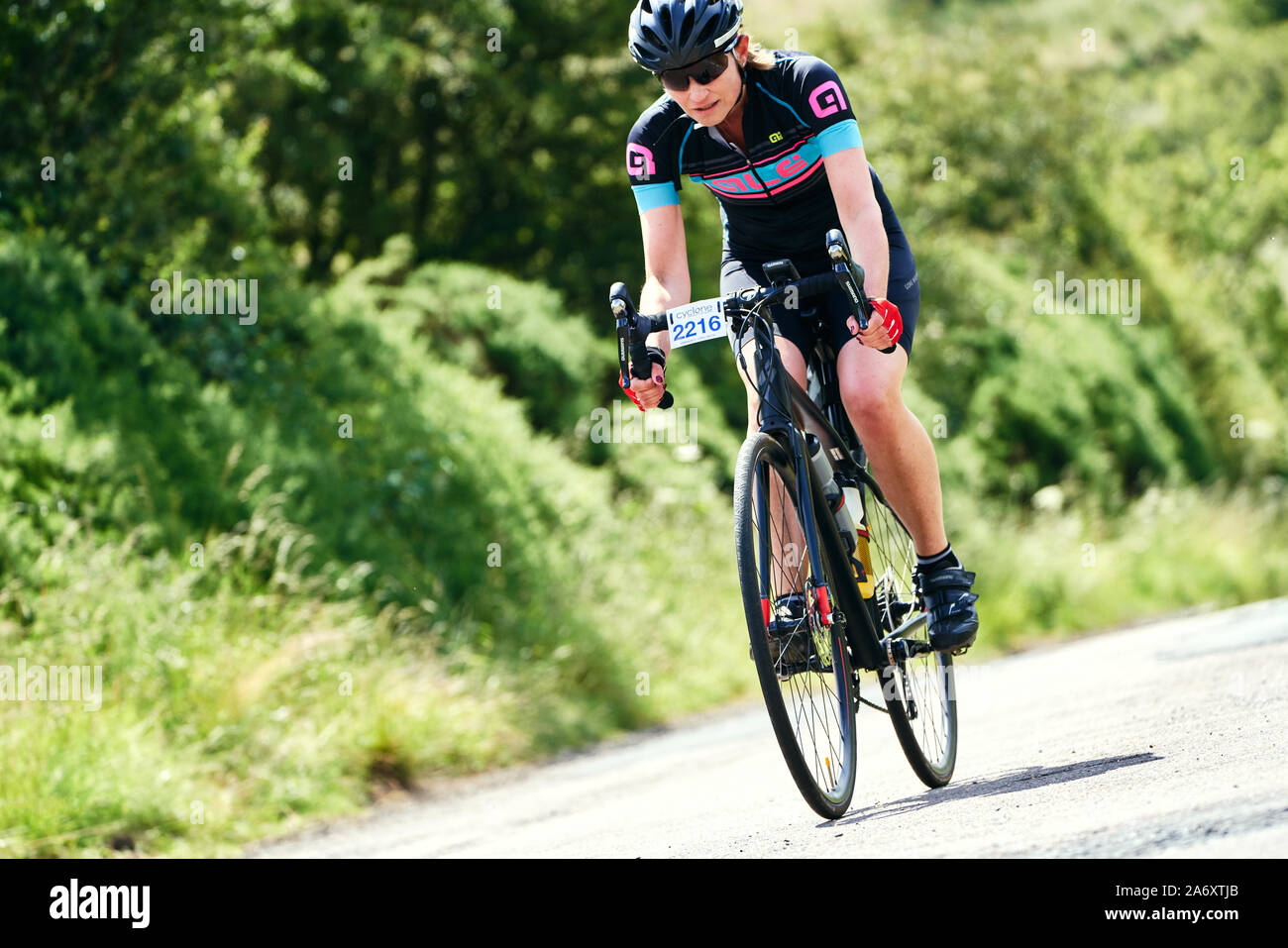 Female racing cyclist hi-res stock photography and images - Alamy