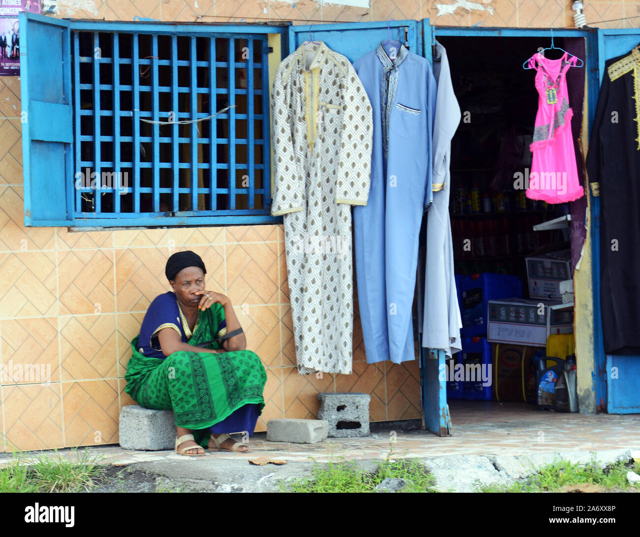 Africa woman comoros hi-res stock photography and images - Alamy