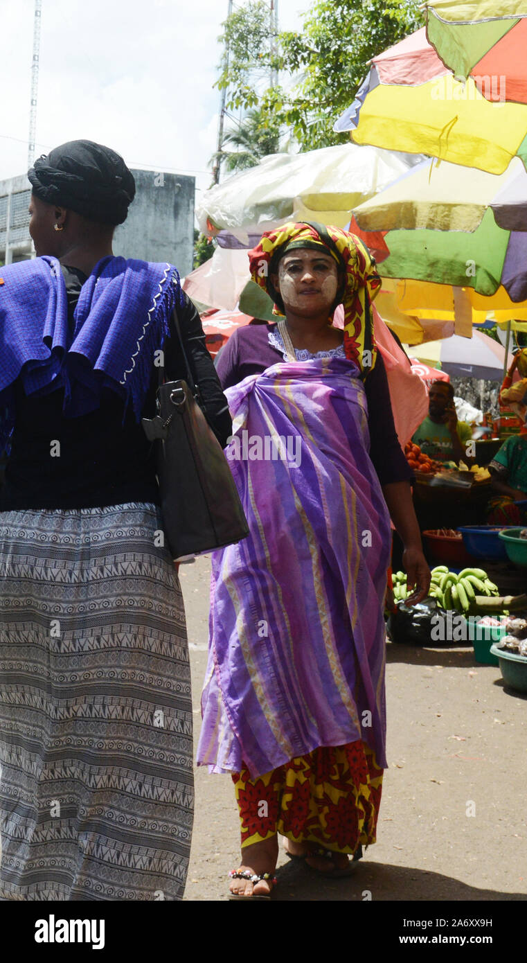 Africa woman comoros hi-res stock photography and images - Alamy