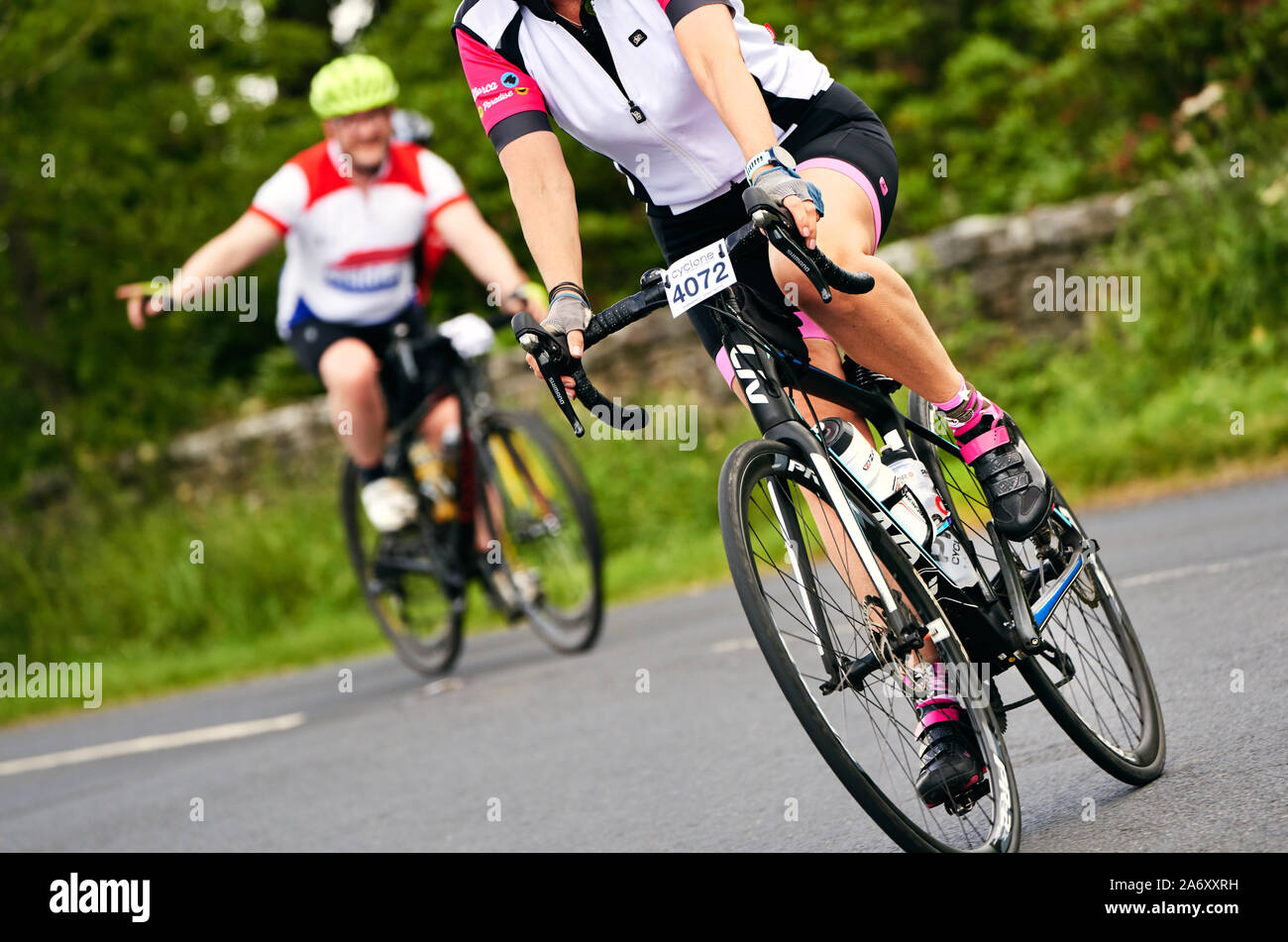 Racing around a corner hi-res stock photography and images - Alamy