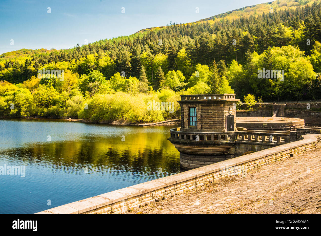 Ladybower dam tower hi-res stock photography and images - Alamy