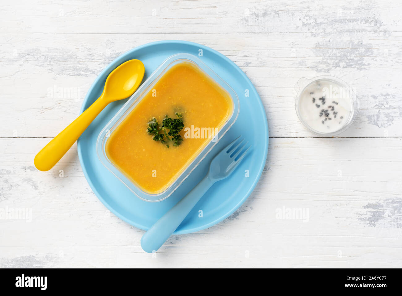 Proper boxes hi-res stock photography and images - Alamy