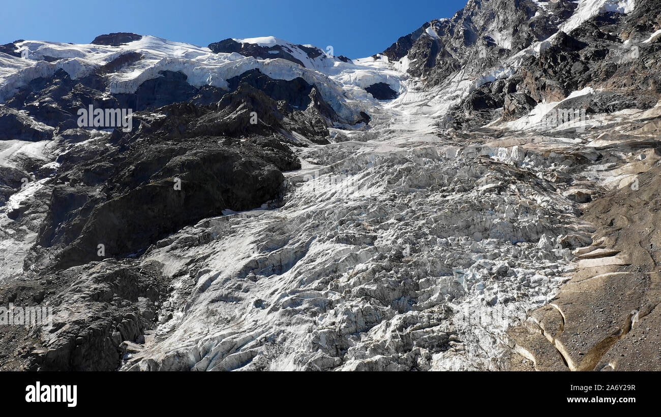 Western italian alps hi-res stock photography and images - Alamy